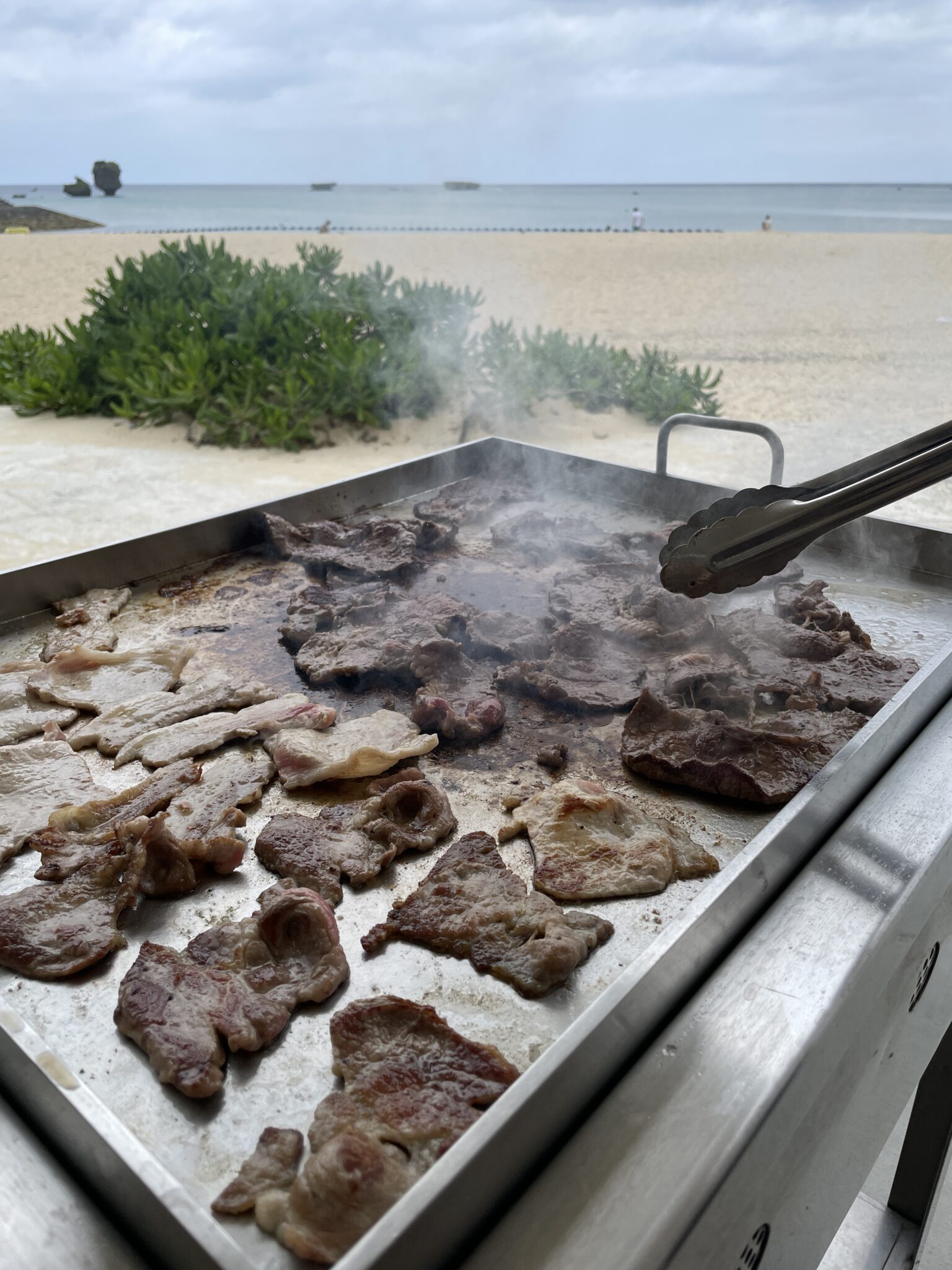 恩納村海浜公園 「ナビービーチ」地元民が通う海 サンセットが最高！ - おきなわlovers | 沖縄がグッと近くなる観光情報サイト